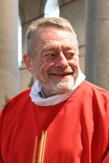 Prêtres, diacres et séminaristes de notre paroisse – Saint-Pierre de ...